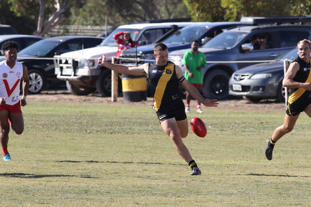 Tigers beat resurgent Roosters | Eyre Peninsula Advocate